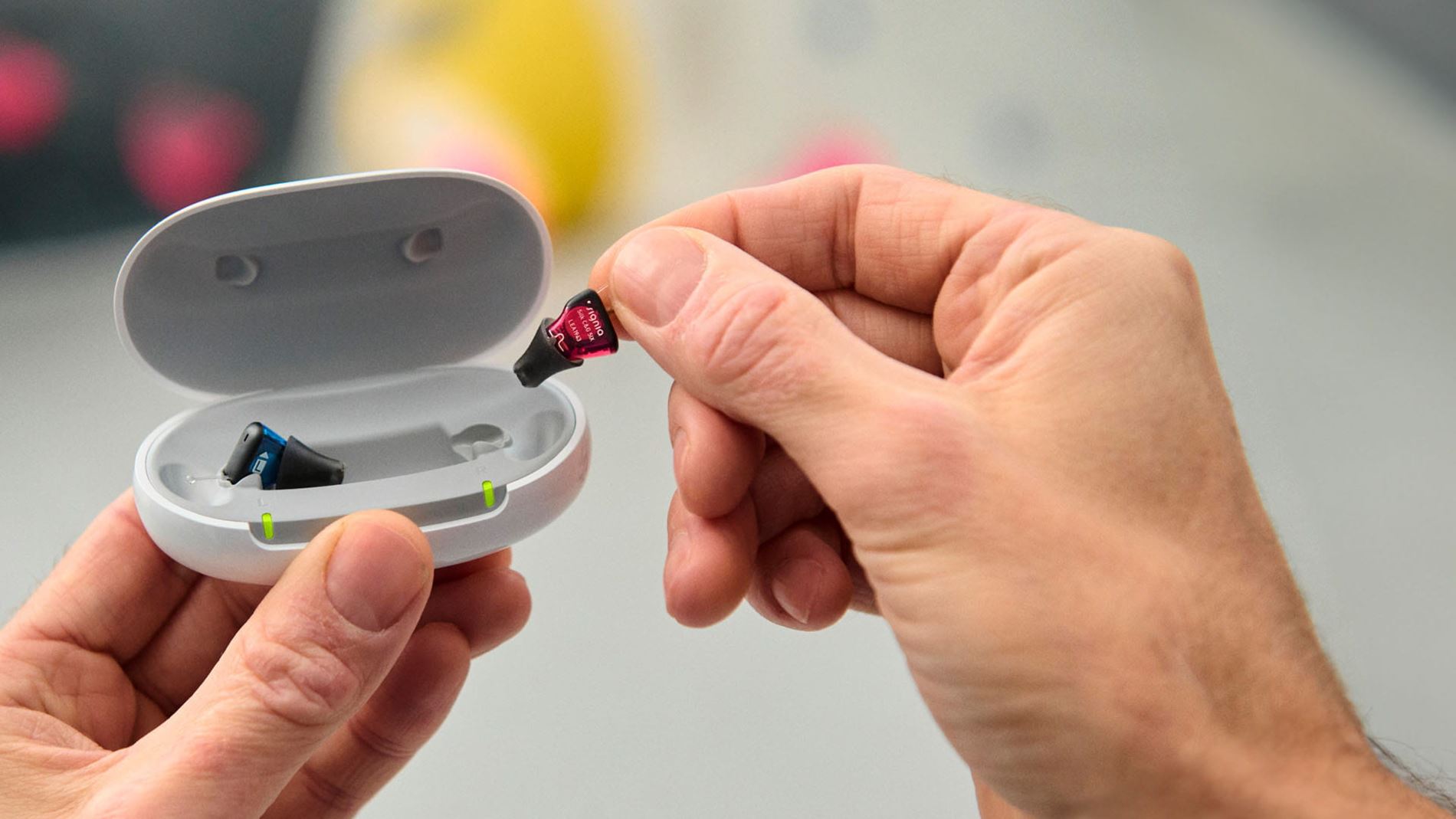 Signia Hearing Aid Chargers | Signia Pro